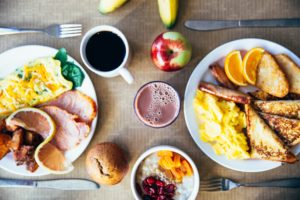 What Do Basketball Players Eat Before a Game? -From a Dietitian ...